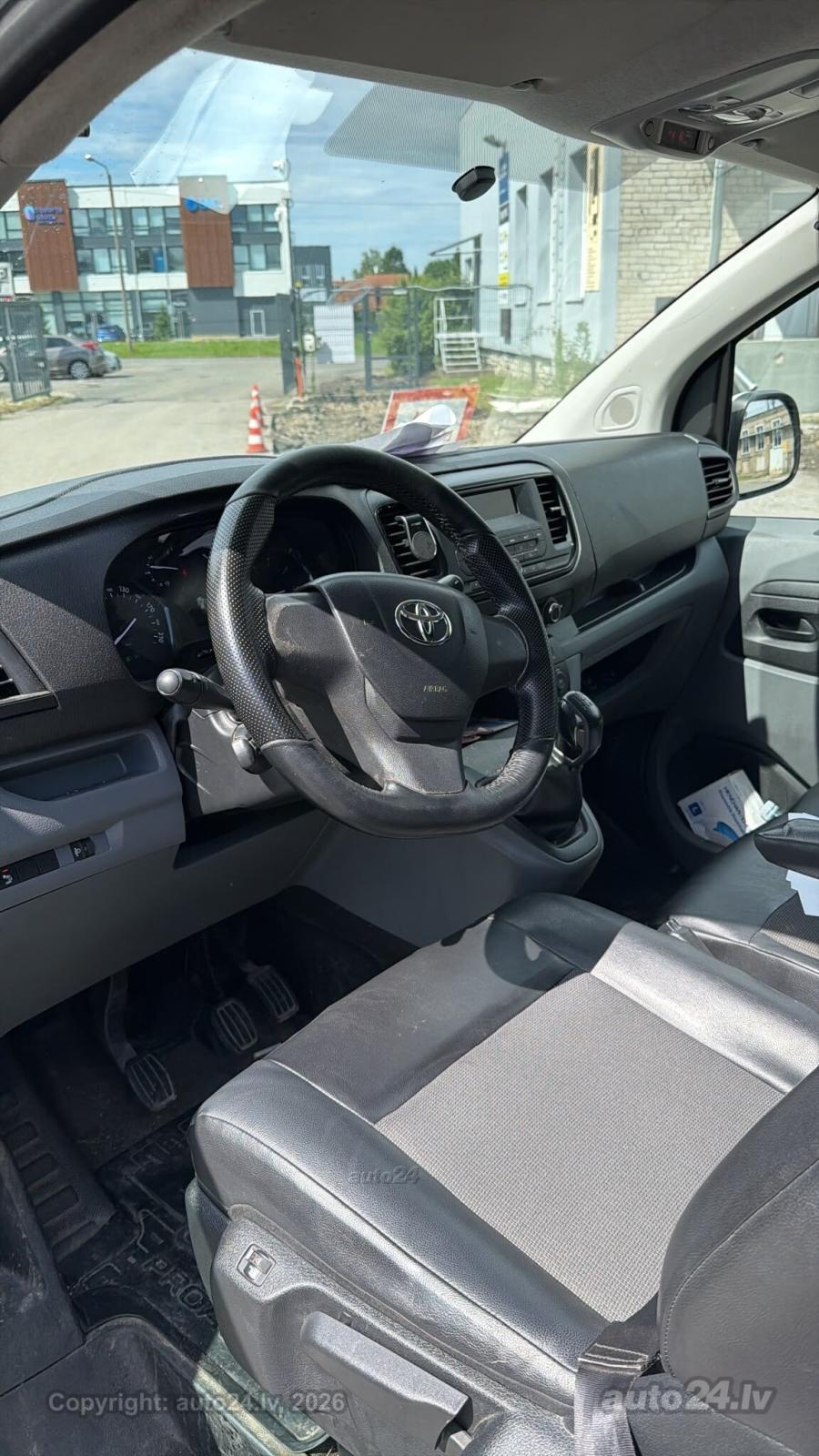 Balts Toyota Proace 2016 Tallina, ar dzinēja tilpumu 1.60 L un nobraukumu 195 tūkst. km par 7500 €, foto 10 vietnē AUTOMOTO.COM.LV