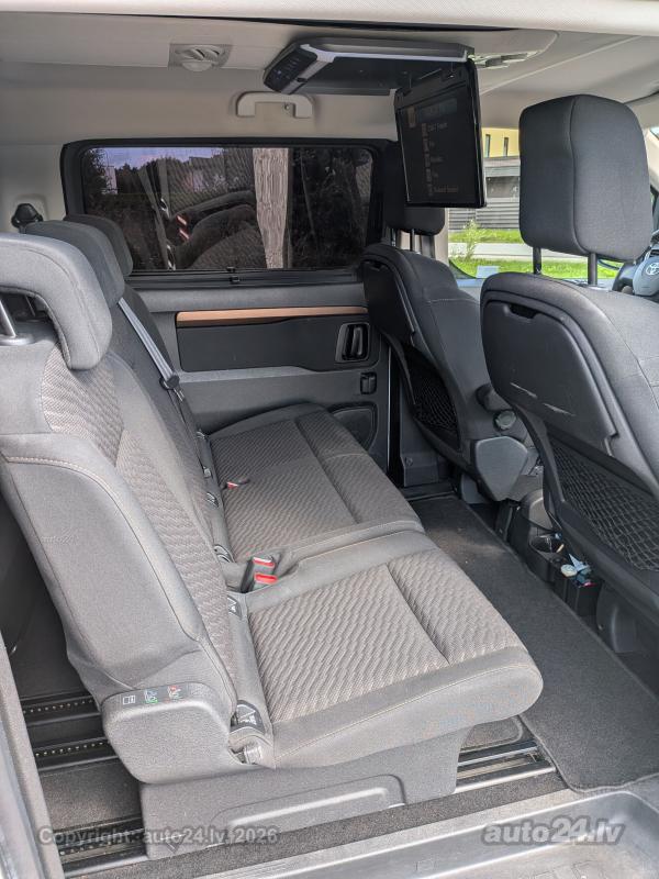 Balts Toyota Proace 2017 Tallina, ar dzinēja tilpumu 2.00 L un nobraukumu 155 tūkst. km par 20200 €, foto 9 vietnē AUTOMOTO.COM.LV