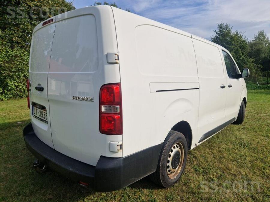 White Toyota Proace 2018 in Riga, with an engine capacity of 2.00 L and mileage of 201 thousand km for 8000 €, photo 6 on AUTOMOTO.COM.LV