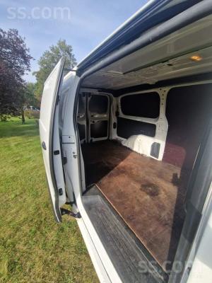 White Toyota Proace 2018 in Riga, with an engine capacity of 2.00 L and mileage of 201 thousand km for 8000 €, photo 10 on AUTOMOTO.COM.LV
