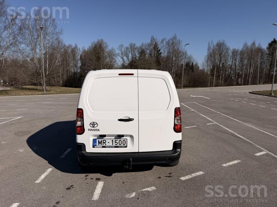 Balts Toyota Proace 2020 Cēsis, ar dzinēja tilpumu 1.50 L un nobraukumu 102 tūkst. km par 11650 €, foto 4 vietnē AUTOMOTO.COM.LV