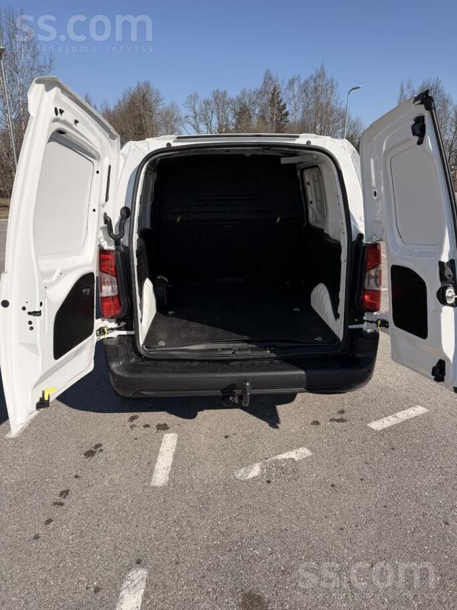 Balts Toyota Proace 2020 Cēsis, ar dzinēja tilpumu 1.50 L un nobraukumu 102 tūkst. km par 11650 €, foto 6 vietnē AUTOMOTO.COM.LV