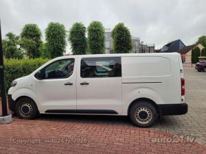 White Toyota Proace 2020 in Tallinn, with an engine capacity of 2.00 L and mileage of 82 thousand km for 24900 €, photo 10 on AUTOMOTO.COM.LV