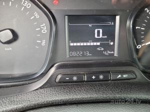 White Toyota Proace 2020 in Tallinn, with an engine capacity of 2.00 L and mileage of 82 thousand km for 24900 €, photo 12 on AUTOMOTO.COM.LV