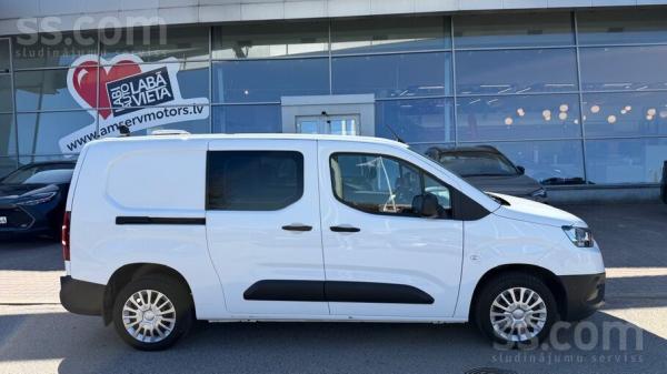 White Toyota Proace 2022 in Riga, with an engine capacity of 1.50 L and mileage of 59 thousand km for 14400 €, photo 3 on AUTOMOTO.COM.LV
