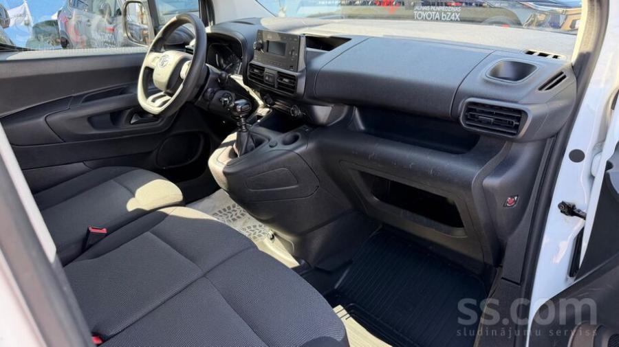 Balts Toyota Proace 2022 Rīga, ar dzinēja tilpumu 1.50 L un nobraukumu 59 tūkst. km par 14400 €, foto 7 vietnē AUTOMOTO.COM.LV