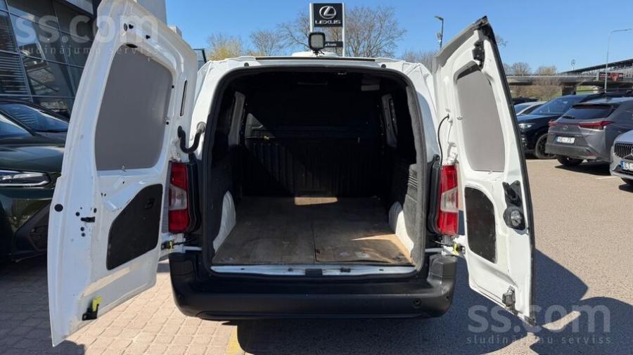 Balts Toyota Proace 2022 Rīga, ar dzinēja tilpumu 1.50 L un nobraukumu 59 tūkst. km par 14400 €, foto 13 vietnē AUTOMOTO.COM.LV