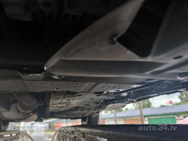 Smilšu krāsa Toyota RAV4 2007 Rīga, ar dzinēja tilpumu 2.00 L un nobraukumu 120 tūkst. km par 8000 €, foto 7 vietnē AUTOMOTO.COM.LV