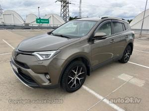 Smilšu krāsa Toyota RAV4 2017 Tartu, ar dzinēja tilpumu 2.00 L un nobraukumu 72 tūkst. km par 17900 €, foto  vietnē AUTOMOTO.COM.LV