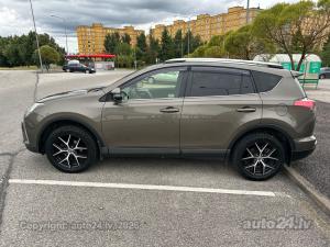 Beige Toyota RAV4 2017 in Tartu, with an engine capacity of 2.00 L and mileage of 72 thousand km for 17900 €, photo 18 on AUTOMOTO.COM.LV