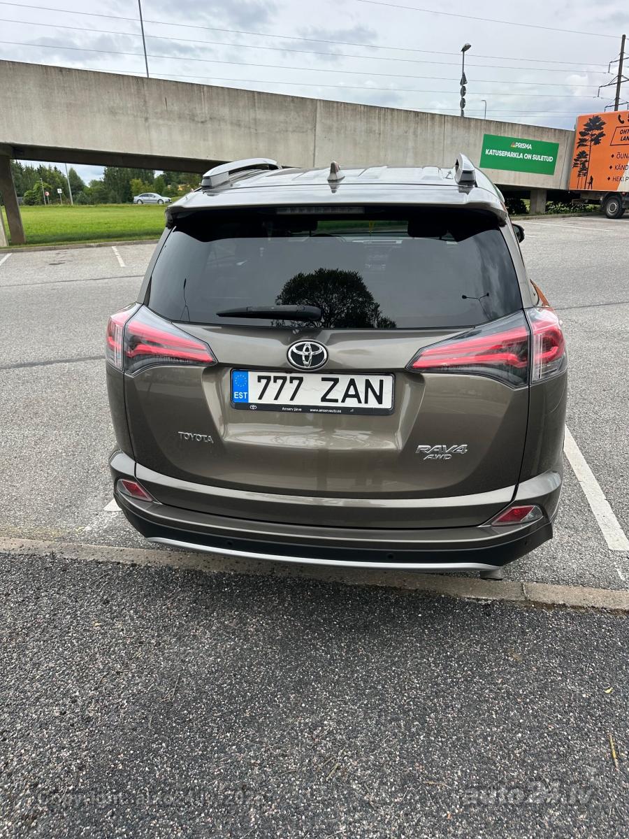 Beige Toyota RAV4 2017 in Tartu, with an engine capacity of 2.00 L and mileage of 72 thousand km for 17900 €, photo 20 on AUTOMOTO.COM.LV
