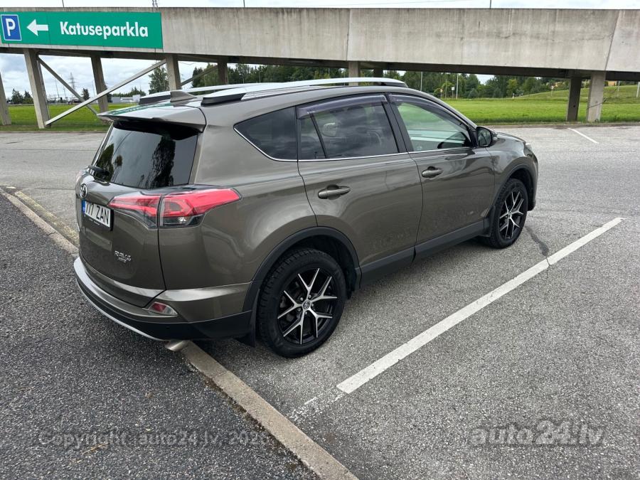 Beige Toyota RAV4 2017 in Tartu, with an engine capacity of 2.00 L and mileage of 72 thousand km for 17900 €, photo 22 on AUTOMOTO.COM.LV