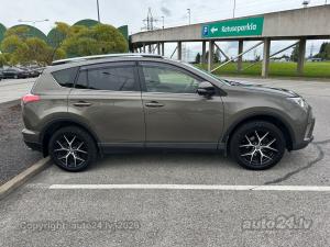 Beige Toyota RAV4 2017 in Tartu, with an engine capacity of 2.00 L and mileage of 72 thousand km for 17900 €, photo 23 on AUTOMOTO.COM.LV