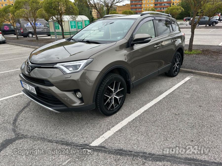 Beige Toyota RAV4 2017 in Tartu, with an engine capacity of 2.00 L and mileage of 72 thousand km for 17900 €, photo 26 on AUTOMOTO.COM.LV