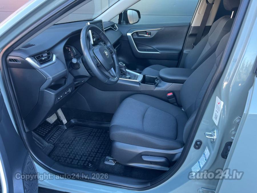 Smilšu krāsa Toyota RAV4 2022 Tallina, ar dzinēja tilpumu 2.00 L un nobraukumu 65 tūkst. km par 26950 €, foto 10 vietnē AUTOMOTO.COM.LV