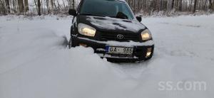 Melns Toyota RAV4 2001 Dobele, ar dzinēja tilpumu 2.00 L un nobraukumu 272 tūkst. km par 1900 €, foto 6 vietnē AUTOMOTO.COM.LV