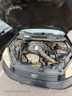 Melns Toyota RAV4 2002 Tallina, ar dzinēja tilpumu 2.00 L un nobraukumu 0 tūkst. km par 1499 €, foto 7 vietnē AUTOMOTO.COM.LV