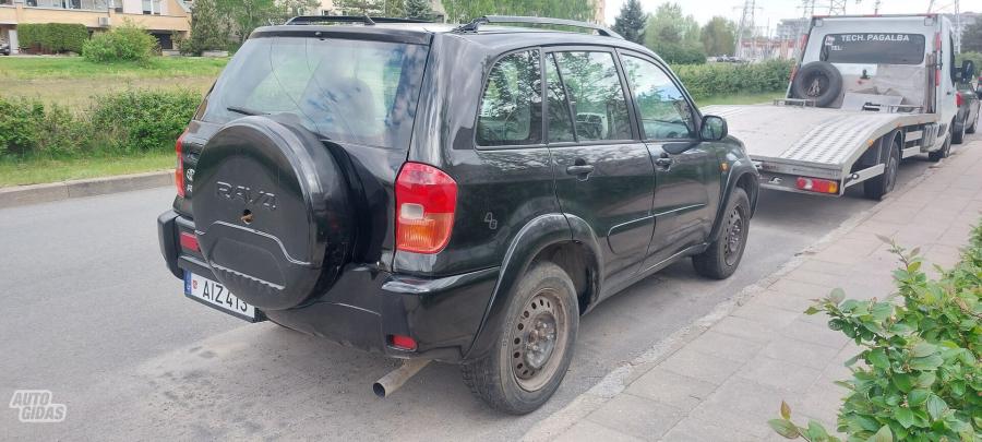 Черный Тойота РАВ 4 2002 в Вильнюс, объемом двигателя 2.00 л и пробегом 350 тыс. км за 1300 €, фото 6 на AUTOMOTO.COM.LV
