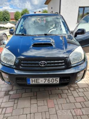 Melns Toyota RAV4 2002 Jelgava, ar dzinēja tilpumu 2.00 L un nobraukumu 325 tūkst. km par 1500 €, foto 3 vietnē AUTOMOTO.COM.LV