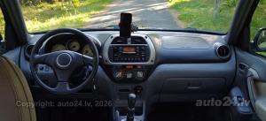 Melns Toyota RAV4 2002 Pērnava, ar dzinēja tilpumu 2.00 L un nobraukumu 325 tūkst. km par 2950 €, foto 15 vietnē AUTOMOTO.COM.LV