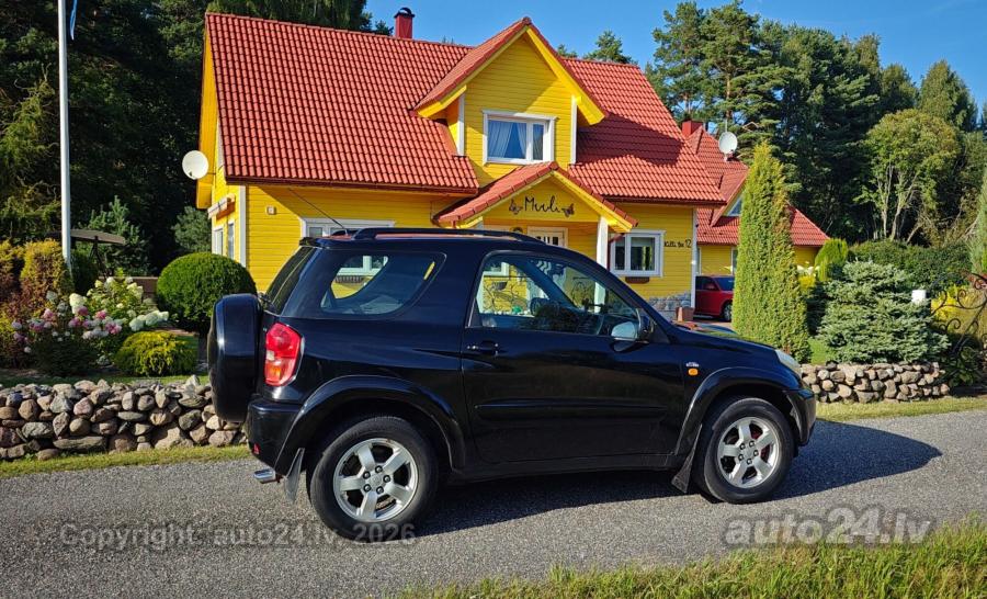 Melns Toyota RAV4 2002 Pērnava, ar dzinēja tilpumu 2.00 L un nobraukumu 325 tūkst. km par 2950 €, foto 18 vietnē AUTOMOTO.COM.LV