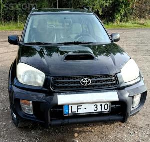 Black Toyota RAV4 2002 in Gulbene, with an engine capacity of 2.00 L and mileage of 267 thousand km for 2000 €, photo  on AUTOMOTO.COM.LV