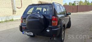 Black Toyota RAV4 2002 in Daugavpils, with an engine capacity of 2.00 L and mileage of 342 thousand km for 1550 €, photo 6 on AUTOMOTO.COM.LV