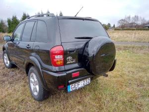 Melns Toyota RAV4 2003 Viļņa, ar dzinēja tilpumu 2.00 L un nobraukumu 253 tūkst. km par 3500 €, foto 4 vietnē AUTOMOTO.COM.LV