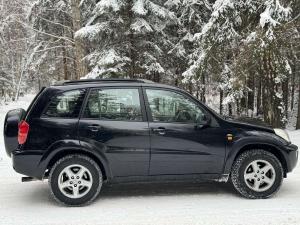 Melns Toyota RAV4 2003 Mažeikiai, ar dzinēja tilpumu 2.00 L un nobraukumu 245 tūkst. km par 2800 €, foto 5 vietnē AUTOMOTO.COM.LV