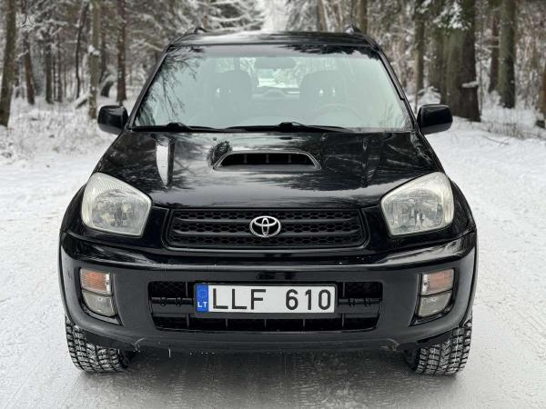 Melns Toyota RAV4 2003 Mažeikiai, ar dzinēja tilpumu 2.00 L un nobraukumu 245 tūkst. km par 2800 €, foto 7 vietnē AUTOMOTO.COM.LV