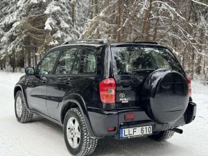 Melns Toyota RAV4 2003 Mažeikiai, ar dzinēja tilpumu 2.00 L un nobraukumu 245 tūkst. km par 2800 €, foto 10 vietnē AUTOMOTO.COM.LV