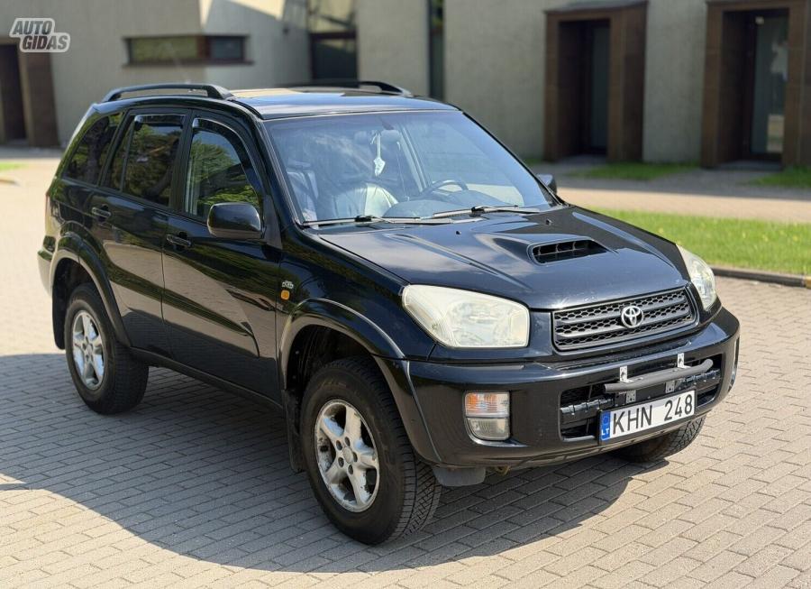 Black Toyota RAV4 2003 in Vilnius, with an engine capacity of 2.00 L and mileage of 280 thousand km for 1850 €, photo 8 on AUTOMOTO.COM.LV