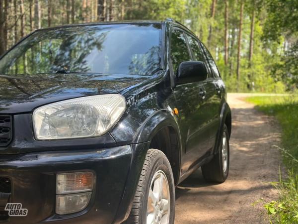Black Toyota RAV4 2003 in Vilnius, with an engine capacity of 2.00 L and mileage of 360 thousand km for 3000 €, photo 7 on AUTOMOTO.COM.LV