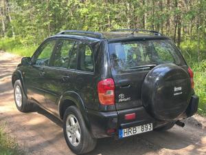 Black Toyota RAV4 2003 in Vilnius, with an engine capacity of 2.00 L and mileage of 360 thousand km for 3200 €, photo 6 on AUTOMOTO.COM.LV