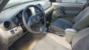 Melns Toyota RAV4 2003 Viļņa, ar dzinēja tilpumu 2.00 L un nobraukumu 220 tūkst. km par 2450 €, foto 6 vietnē AUTOMOTO.COM.LV