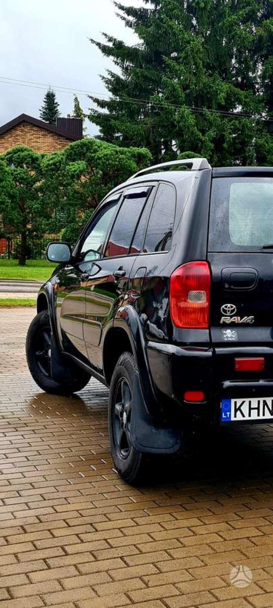 Melns Toyota RAV4 2003 Viļņa, ar dzinēja tilpumu 2.00 L un nobraukumu 280 tūkst. km par 4300 €, foto 10 vietnē AUTOMOTO.COM.LV
