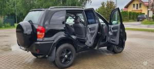 Melns Toyota RAV4 2003 Viļņa, ar dzinēja tilpumu 2.00 L un nobraukumu 280 tūkst. km par 4300 €, foto 21 vietnē AUTOMOTO.COM.LV