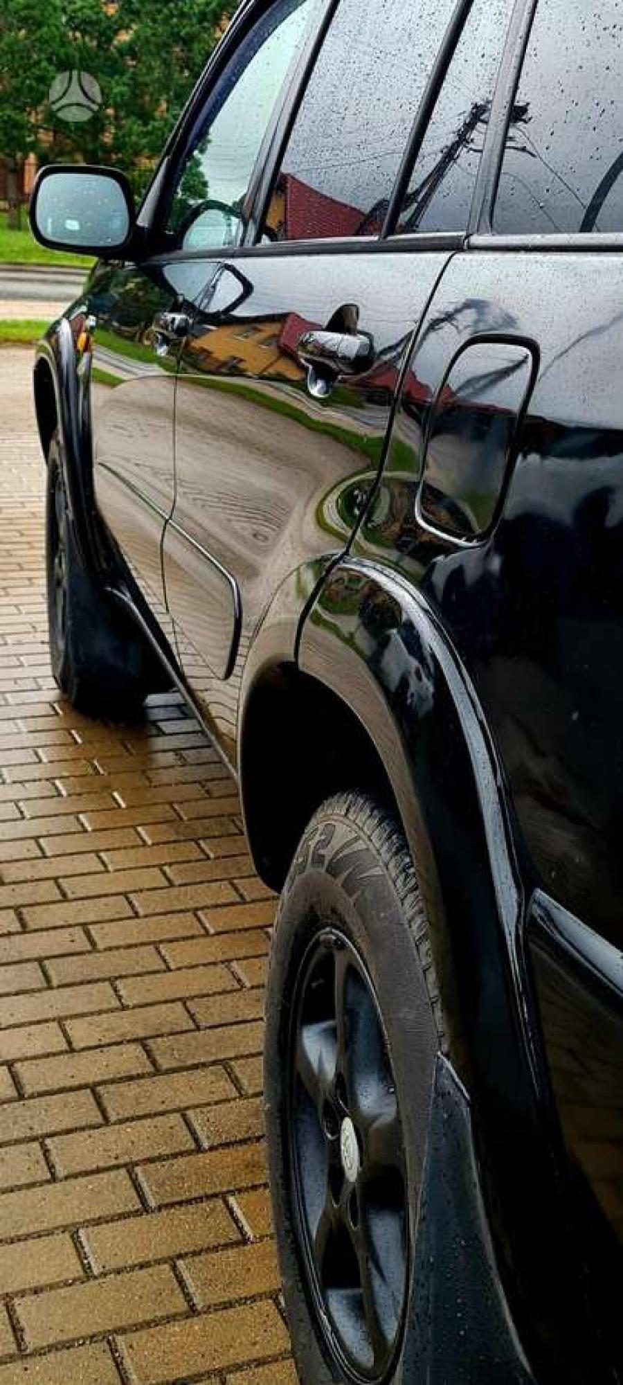 Melns Toyota RAV4 2003 Viļņa, ar dzinēja tilpumu 2.00 L un nobraukumu 280 tūkst. km par 4300 €, foto 25 vietnē AUTOMOTO.COM.LV