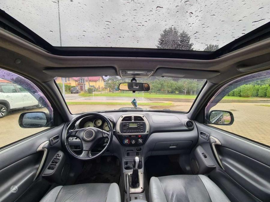 Melns Toyota RAV4 2003 Viļņa, ar dzinēja tilpumu 2.00 L un nobraukumu 280 tūkst. km par 4300 €, foto 34 vietnē AUTOMOTO.COM.LV