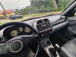 Melns Toyota RAV4 2003 Viļņa, ar dzinēja tilpumu 2.00 L un nobraukumu 280 tūkst. km par 4300 €, foto 37 vietnē AUTOMOTO.COM.LV
