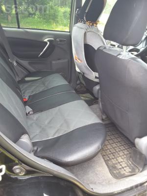Melns Toyota RAV4 2003 Preiļi, ar dzinēja tilpumu 2.00 L un nobraukumu 0 tūkst. km par 3200 €, foto 5 vietnē AUTOMOTO.COM.LV