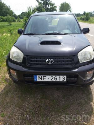 Melns Toyota RAV4 2003 Preiļi, ar dzinēja tilpumu 2.00 L un nobraukumu 0 tūkst. km par 3200 €, foto 8 vietnē AUTOMOTO.COM.LV