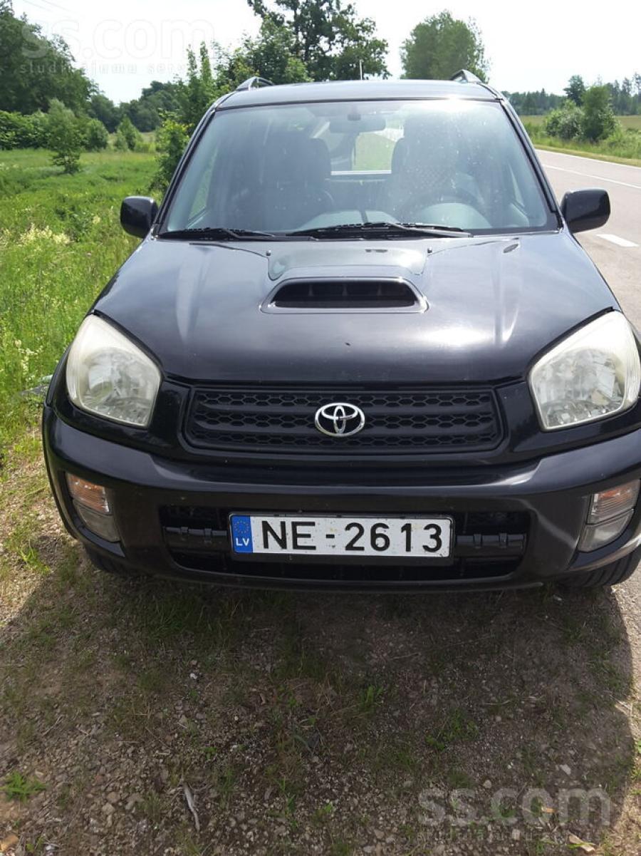 Melns Toyota RAV4 2003 Preiļi, ar dzinēja tilpumu 2.00 L un nobraukumu 0 tūkst. km par 3200 €, foto 8 vietnē AUTOMOTO.COM.LV