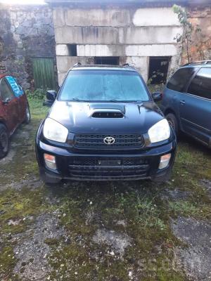 Black Toyota RAV4 2003 in Limbazi, with an engine capacity of 2.00 L and mileage of 313 thousand km for 600 €, photo  on AUTOMOTO.COM.LV
