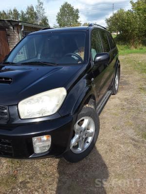 Melns Toyota RAV4 2003 Preiļi, ar dzinēja tilpumu 2.00 L un nobraukumu 0 tūkst. km par 2700 €, foto 9 vietnē AUTOMOTO.COM.LV