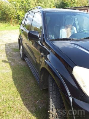 Melns Toyota RAV4 2003 Preiļi, ar dzinēja tilpumu 2.00 L un nobraukumu 0 tūkst. km par 2700 €, foto 10 vietnē AUTOMOTO.COM.LV