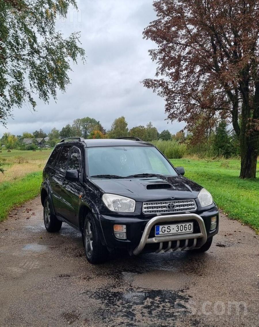 Melns Toyota RAV4 2003 Bauska, ar dzinēja tilpumu 2.00 L un nobraukumu 397 tūkst. km par 2400 €, foto 1 vietnē AUTOMOTO.COM.LV