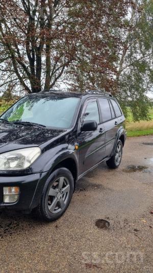 Melns Toyota RAV4 2003 Bauska, ar dzinēja tilpumu 2.00 L un nobraukumu 397 tūkst. km par 2400 €, foto 4 vietnē AUTOMOTO.COM.LV