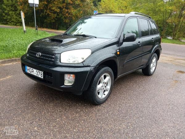 Black Toyota RAV4 2003 in Vilnius, with an engine capacity of 2.00 L and mileage of 300 thousand km for 2690 €, photo 8 on AUTOMOTO.COM.LV