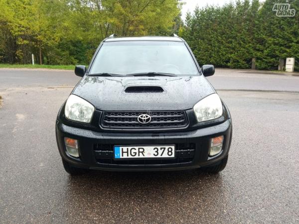 Black Toyota RAV4 2003 in Vilnius, with an engine capacity of 2.00 L and mileage of 300 thousand km for 2690 €, photo 9 on AUTOMOTO.COM.LV